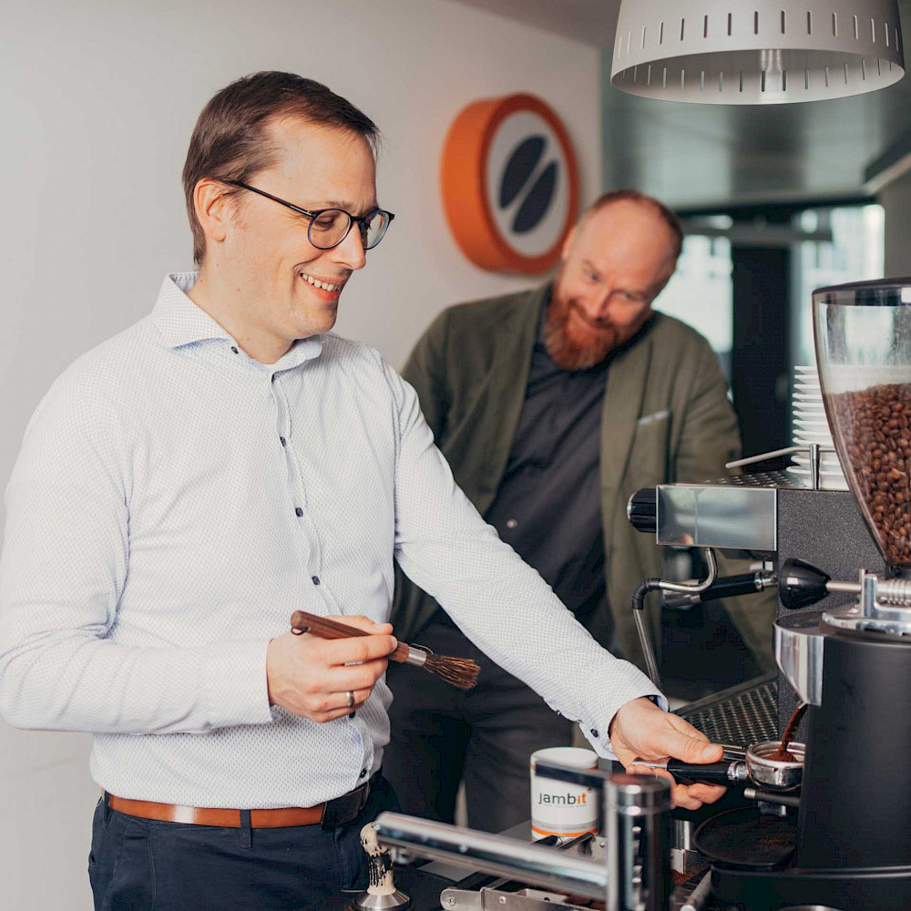 Geschäftsführungswechsel bei jambit: Franz Haßlberger & Thomas Rottach | jambit GmbH